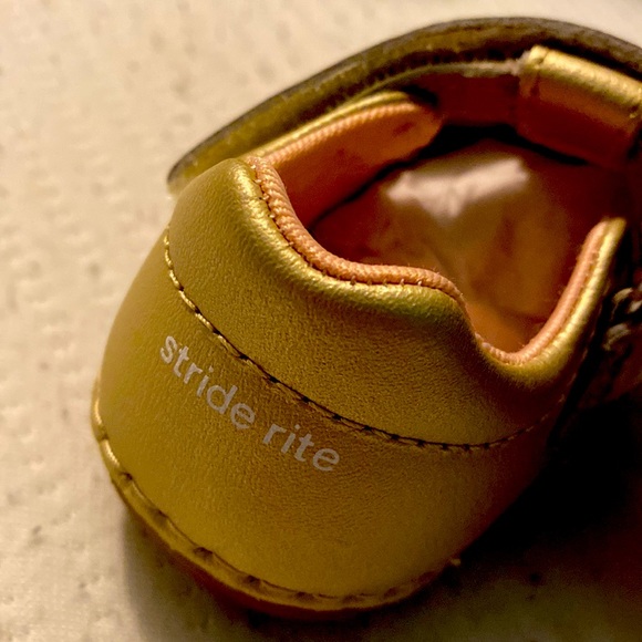 Stride Rite | Shoes | Stride Rite Janna Mary Jane Gold W Bow Detail ...